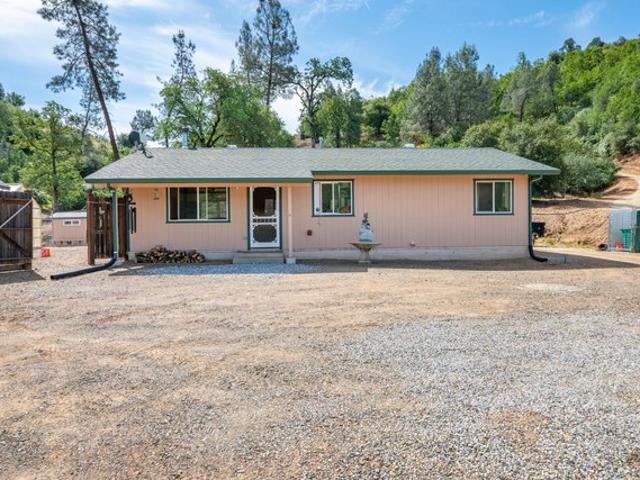 14493 Aloha Rd, Bella Vista, CA 96008