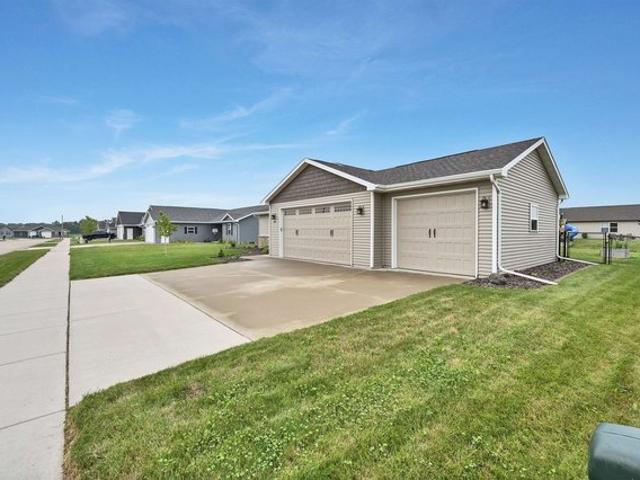 1449 Mase Dr, Kaukauna, WI 54130
