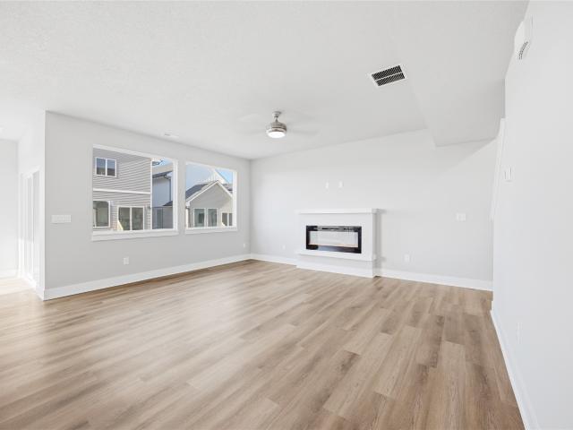 1449 NW Timber Lane