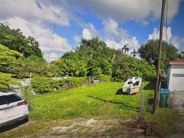 1449 NW 68th Ter, Miami, FL 33147