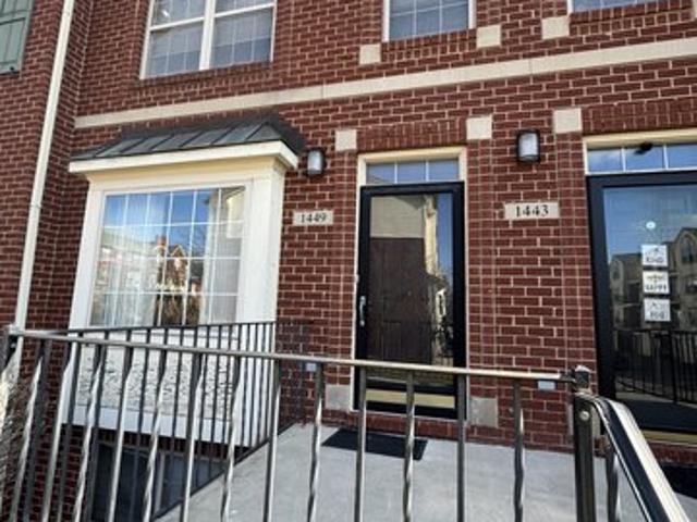 1449 Ashford Ct, Troy, MI 48084