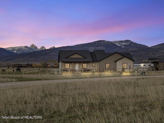 1449 Buckskin Loop, Victor, ID 83455