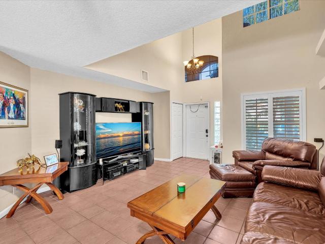 1449 Banyan Cir, Pompano Beach, FL 33069 | MLS #F10542 | Compass