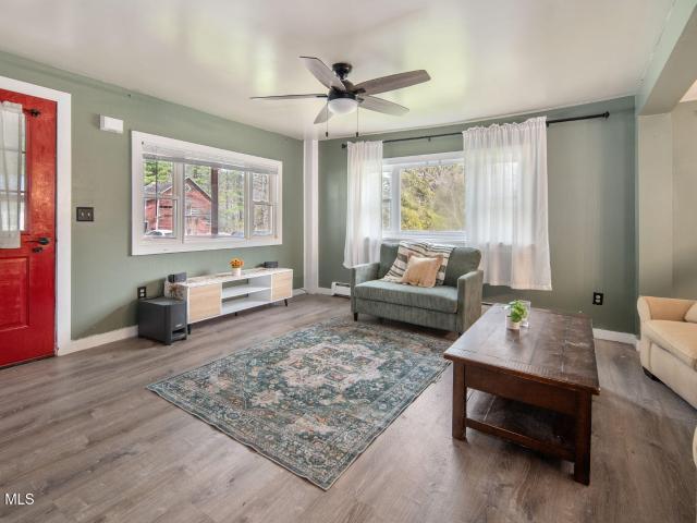 1449 Huntersland Road