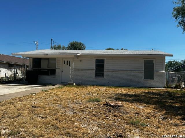 1449 Juanita Dr