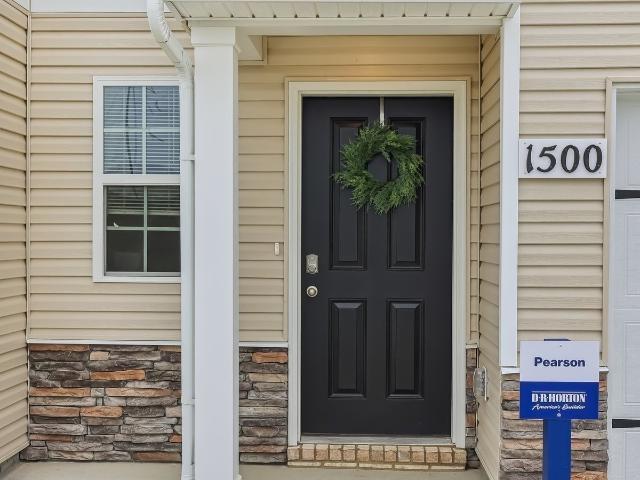 1449 Lexington Way