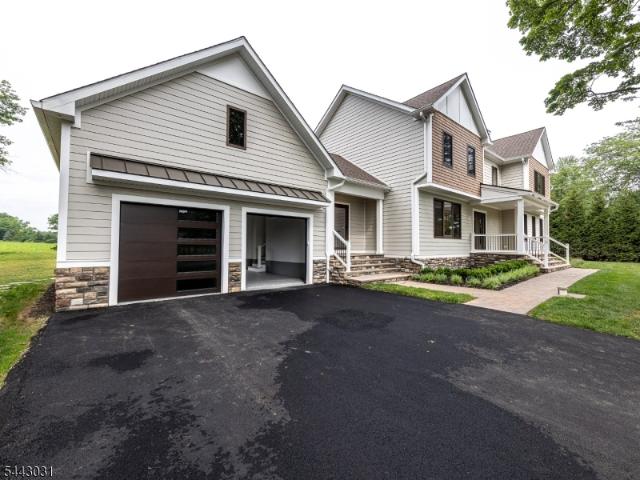 1449 Trenton Harbourton