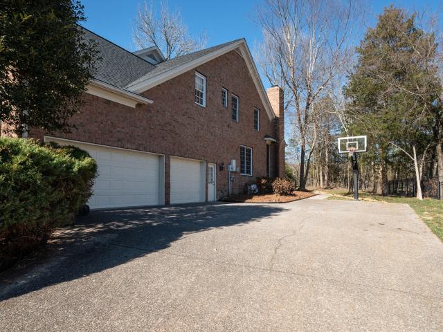 1449 Willowbrooke Cir