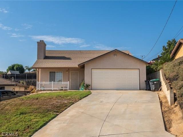 14407 Laurel Dr, Riverside, CA 92503