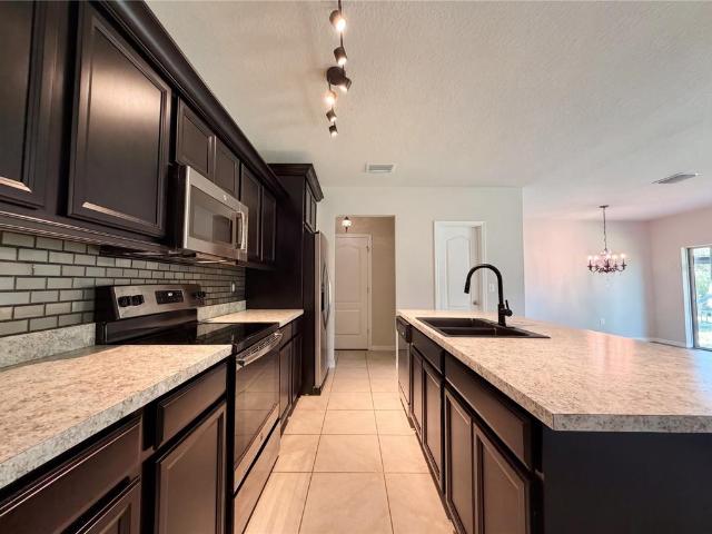 14405 Scottburgh Glen Dr, Wimauma, FL 33598 | MLS #O6400