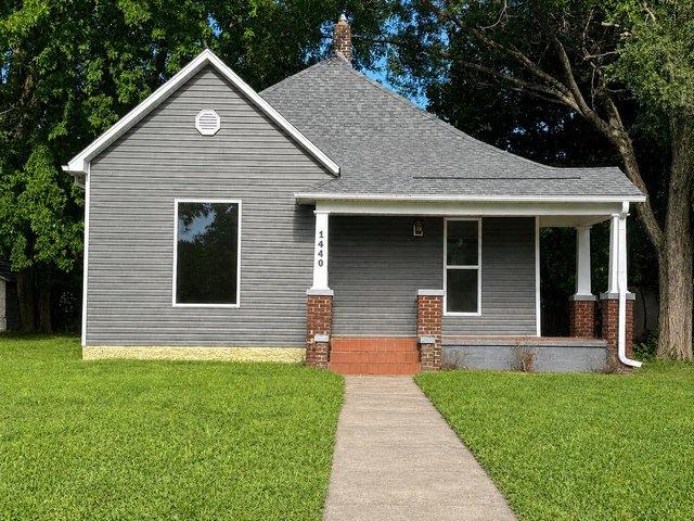 1440 N Clay Ave, Springfield, MO 65802