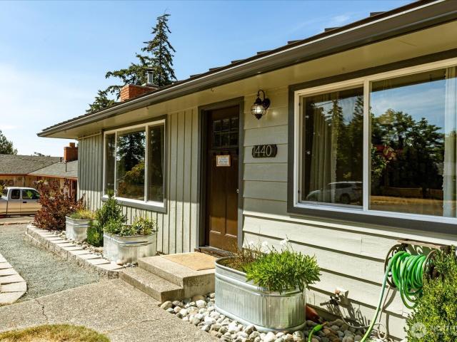 1440 NE 7th Place