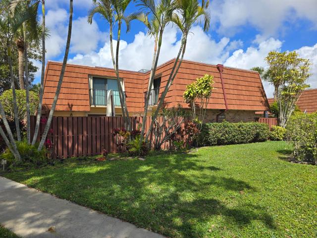 1440 Augusta Cir, Unit 132, Delray Beach, FL 33445 | MLS #R11168