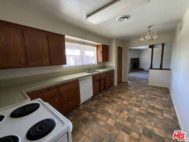 1440 Calhoun Court C
