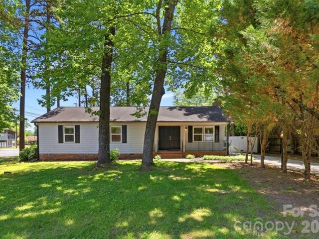1440 Jodhpur Ct, Charlotte, NC 28212