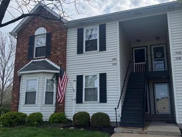 1440 Surrey Ln, Saint Peters, MO 63304