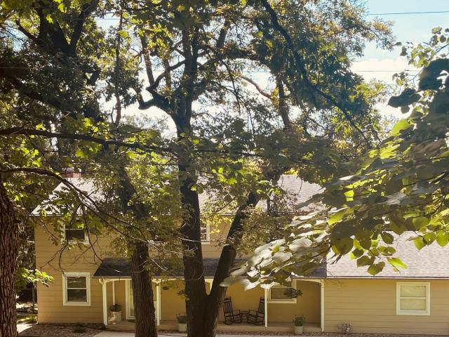 1440 Woodland Drive SW