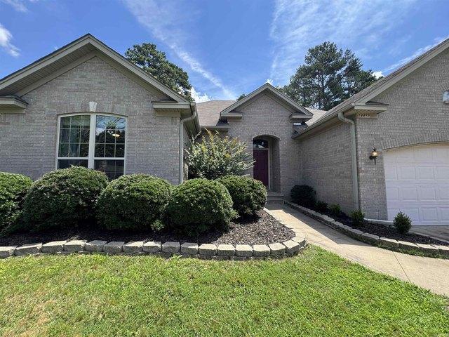 14412 Woodcreek Dr, Little Rock, AR 72211