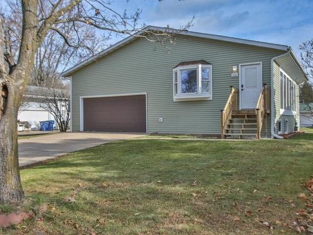 1441 N 16th Ave, Wausau, WI 54401