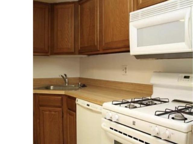 1441 Northgate Square # 12B