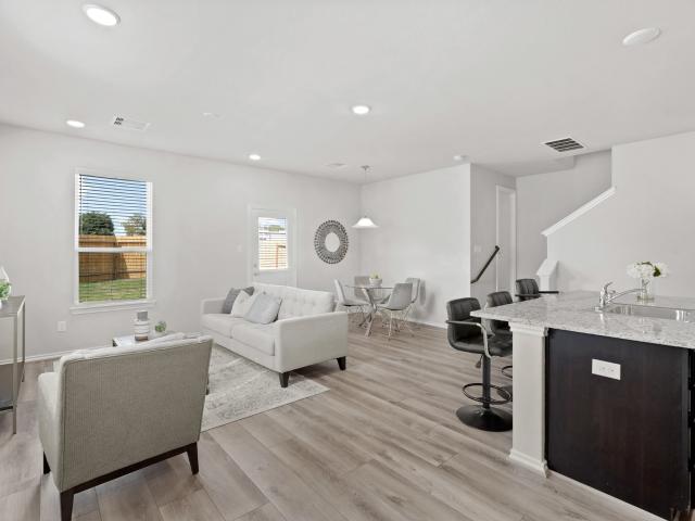 1441 Acorn Meadow Street