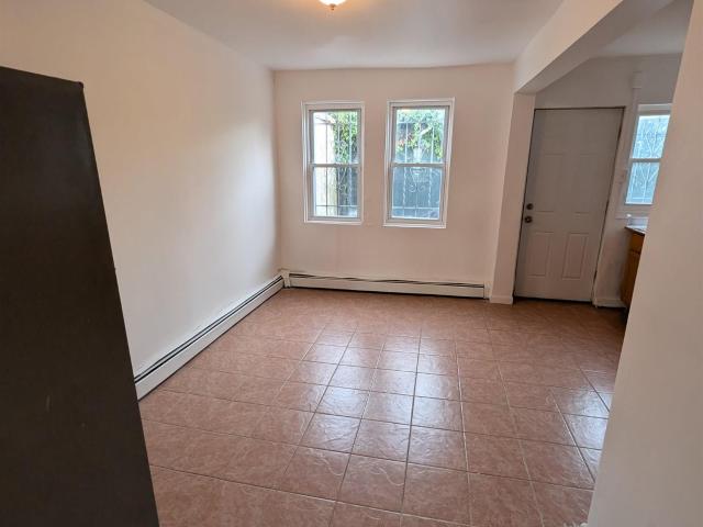 1441 Caspian Ave