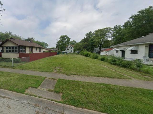1441 E Oak Street