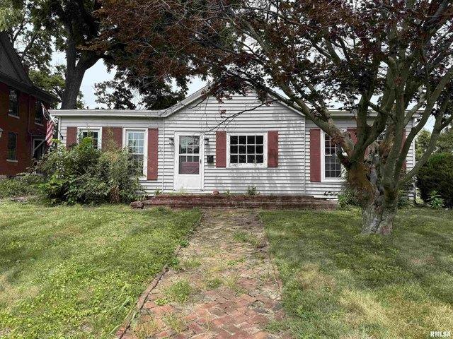 1441 Hampshire St, Quincy, IL 62301