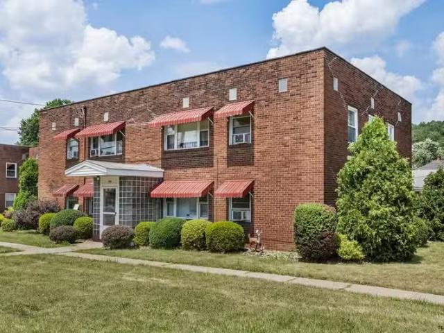 1441 Lincoln Way B 1441 Lincoln Way #B