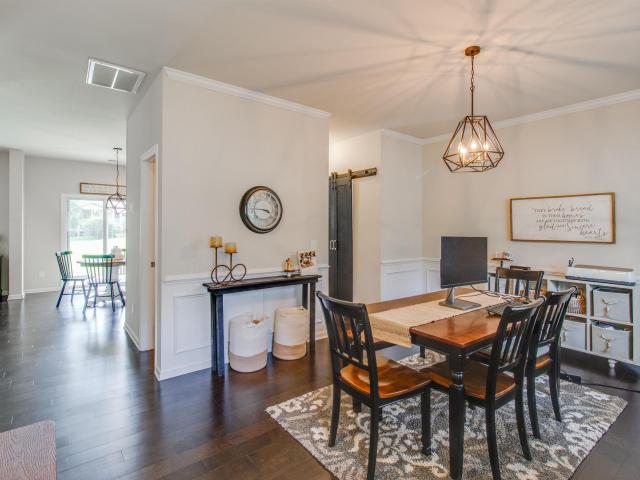 1441 Red Sunset Lane