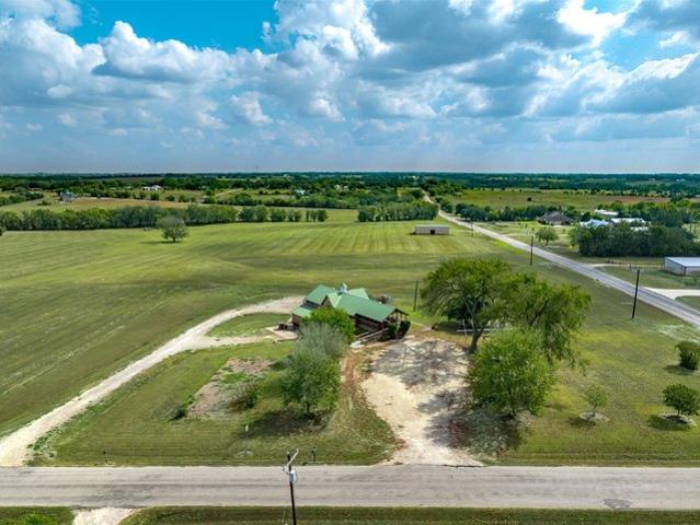 1441 Salem Rd, Brenham, TX 77833