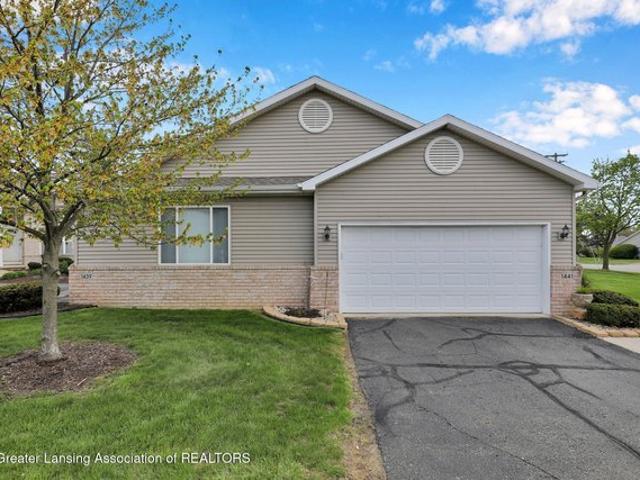 1441 Weatherhill Ct, East Lansing, MI 48823