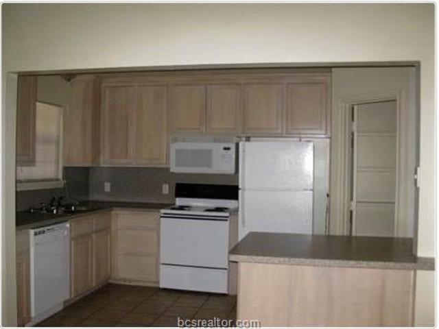 1441 Western Oaks Court 1441
