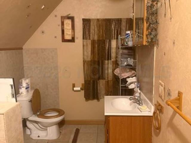 1441 Yates St, Toledo, OH 43608