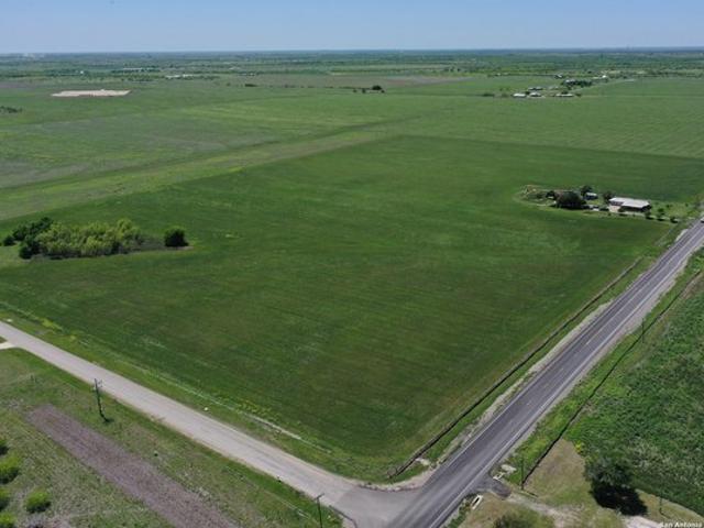 14420 FM 99, Karnes City, TX 78118