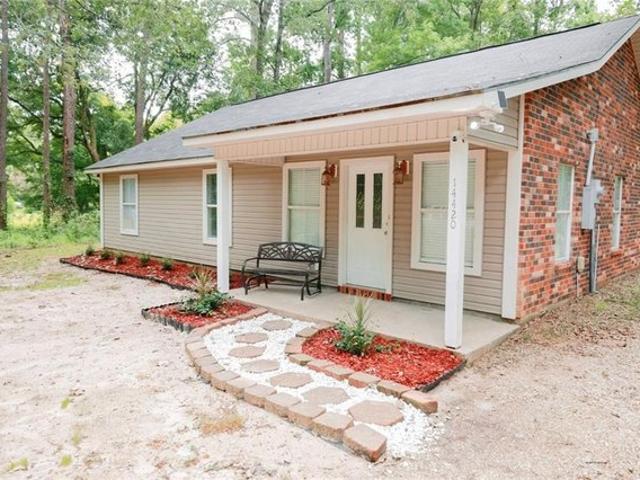14420 Pine Dr, Walker, LA 70785