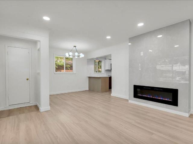 14421 Rosemary Boulevard