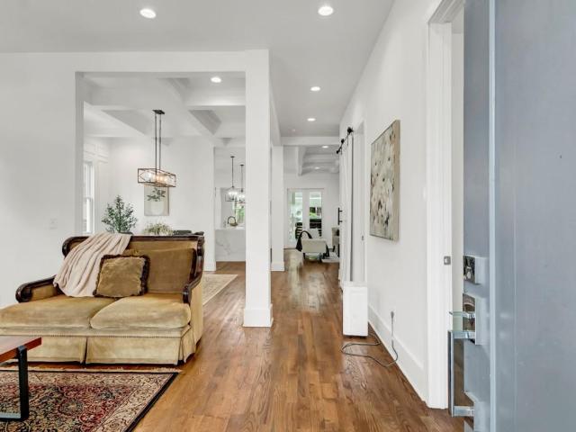 1442 Mercer Ave
