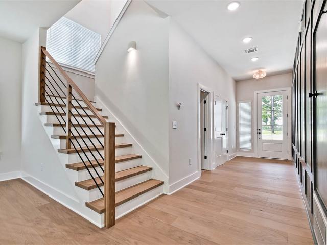 1442 NW Bella Vista Road