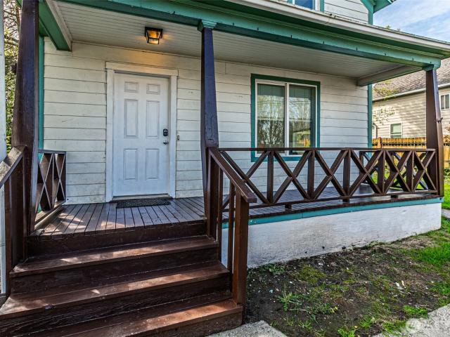 1442 E 29th Street