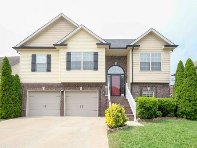 1442 Raven Rd, Clarksville, TN 37042