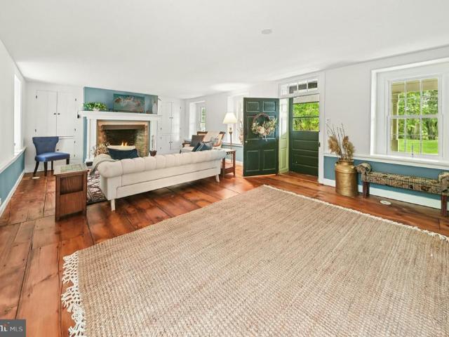 1442 River Road