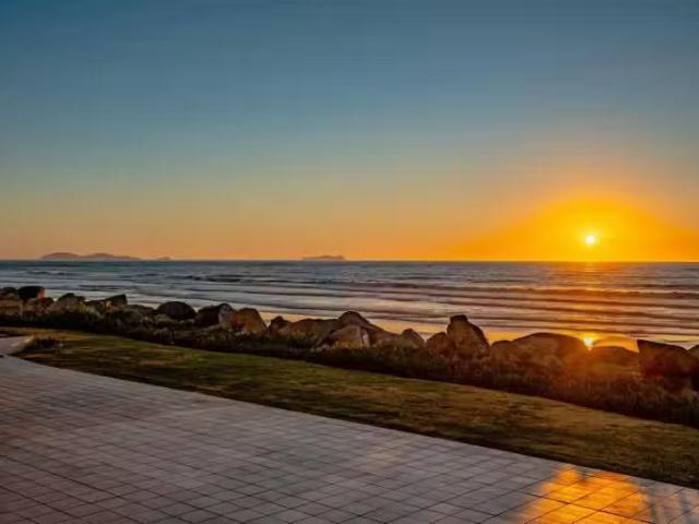 1442 SEACOAST DR UNIT 1, IMPERIAL BEACH, CA 91932 Condo/Townho.