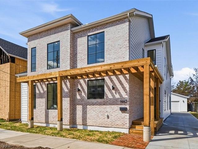 1442 W 57th St, Cleveland, OH 44102