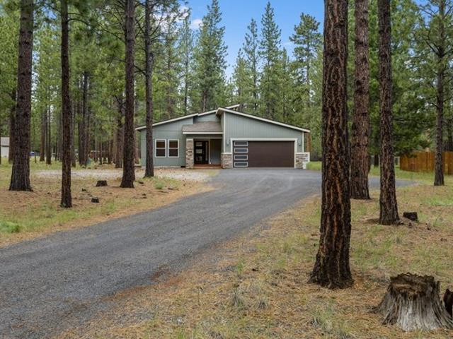 14431 Crossroads Loop, Sisters, OR 97759