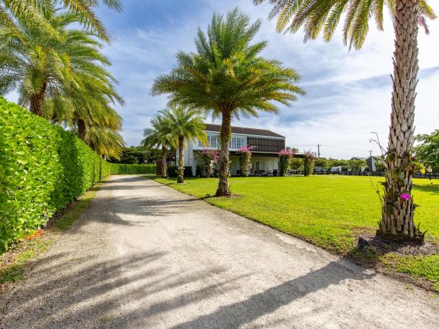 14432 Rolling Rock Pl, Wellington, FL 33414 | MLS #R11144