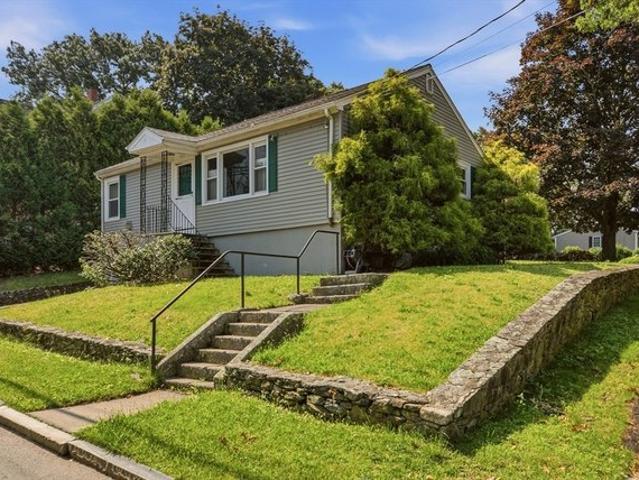 1443 Bedford St, Fall River, MA 02723