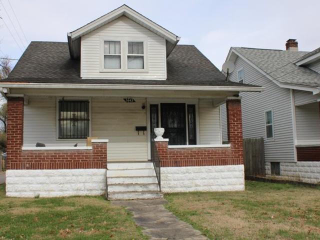 1443 Berry Blvd, Louisville, KY 40215