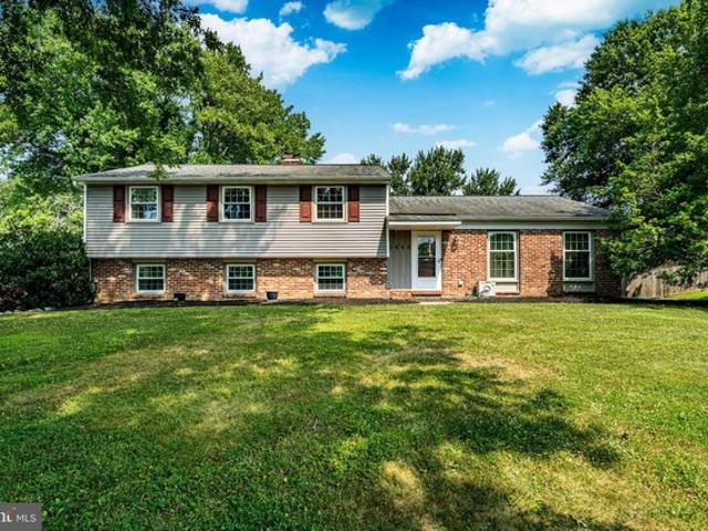 1443 Heather Ln, West Chester, PA 19380