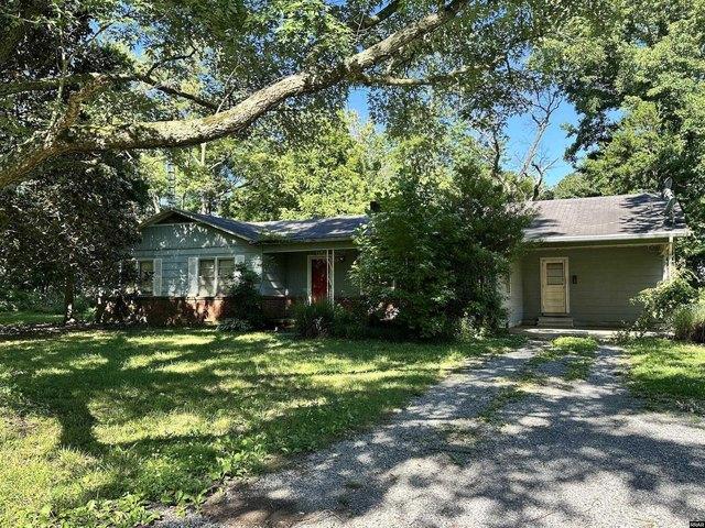 1443 River Rd, Union City, TN 38261